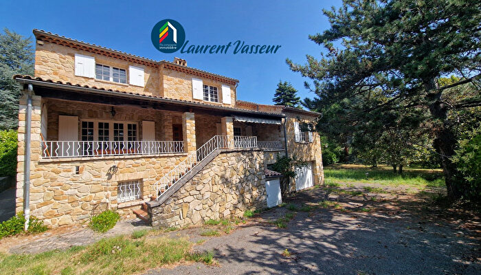 Maison 7 pièces à vendre à Dieulefit