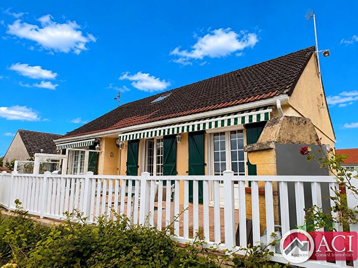 Maison 5 pièces à vendre - Villeneuve-les-Sablons