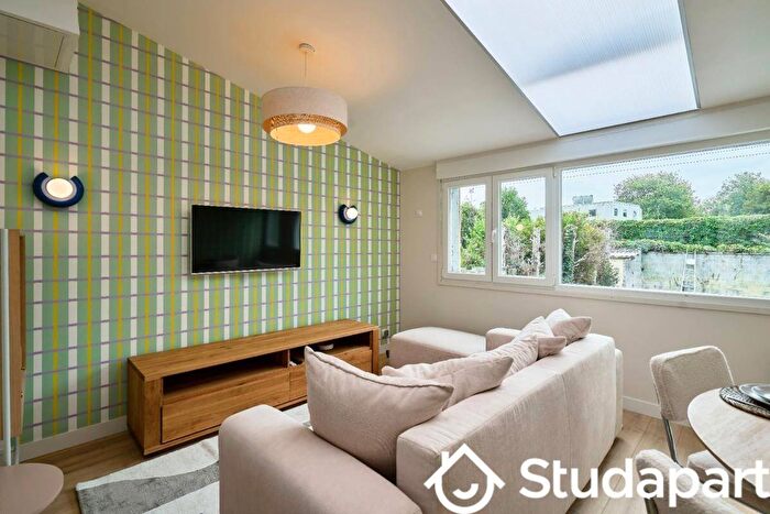 Appartement à louer - Faubourg de Béthune-Concorde, Lille - 1 pièce - 2 chambres