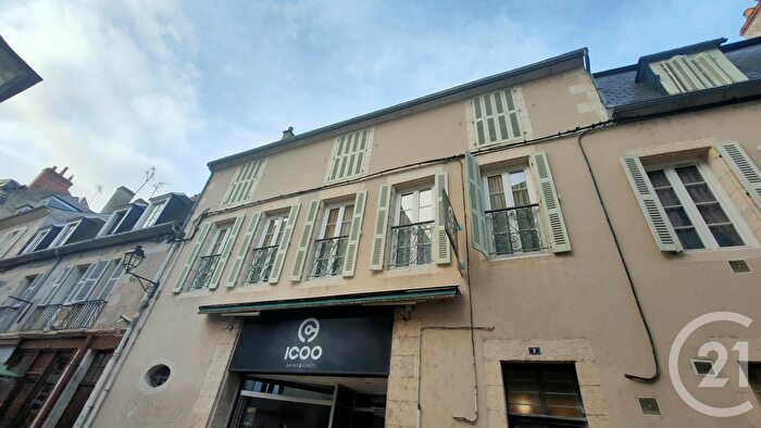Appartement à louer - Nevers, Centre-ville - 4 pièces - 1 chambre