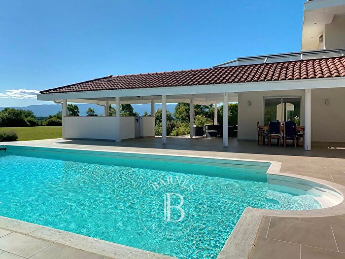 Maison à vendre - Veigy-Foncenex - 9 pièces - 6 chambres