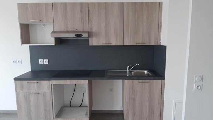 Lyon 8ème, Grand Trou, Moulin à vent, Petite Guille : Appartement 2 pièces à louer