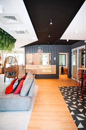 Appartement à louer - Le Hameau, Pau - 1 pièce