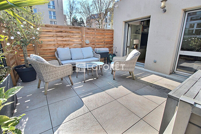 Appartement à vendre - Suresnes, République - 3 pièces - 2 chambres