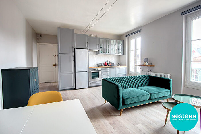 Appartement à louer - Rueil-Malmaison, Coeur de Ville - 2 pièces - 1 chambre