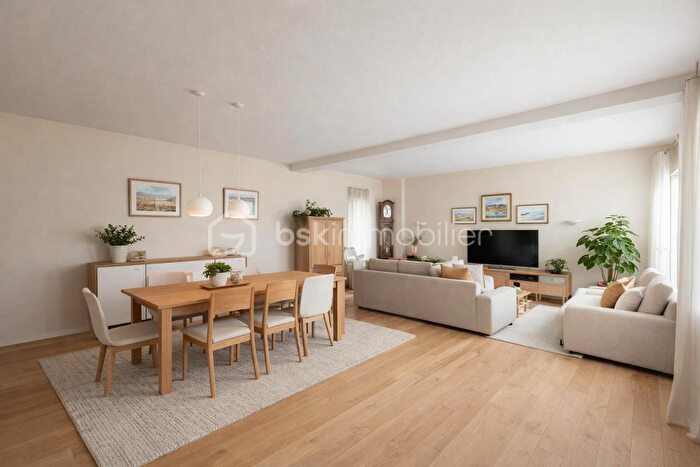 Maison 4 pièces à vendre à Plonéour-Lanvern
