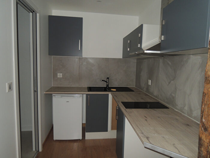 Appartement 1 pièce à louer à Reims, La Neuvillette, Trois Fontaines