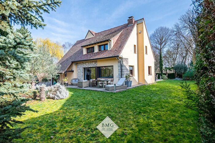 Maison à vendre - Thiais, Clury, Victor Hugo - 9 pièces - 5 chambres