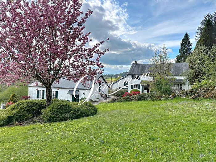 Maison à vendre - Montsauche-les-Settons - 7 pièces - 5 chambres