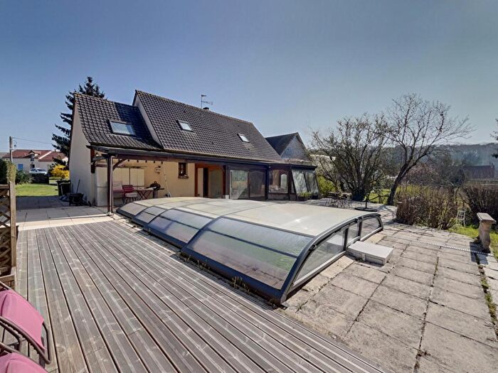 Maison à vendre - Rambouillet, Villeneuve, Hippodrome - 7 pièces - 4 chambres