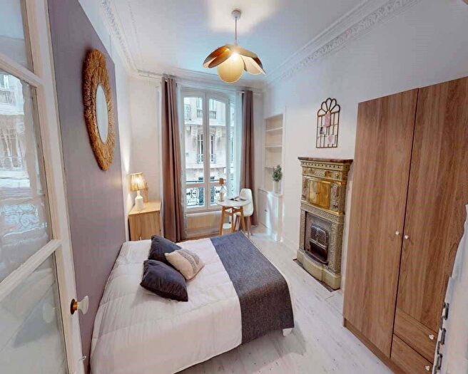 Appartement 1 pièce à louer à Bassin de la Villette, Paris 19ème arrondissement