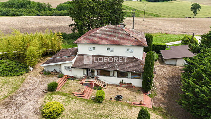Maison à vendre - Rignieux-le-Franc - 5 pièces - 6 chambres