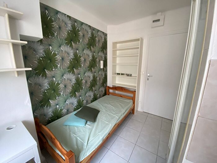 Appartement à louer - Centre Ville, Reims - 1 pièce