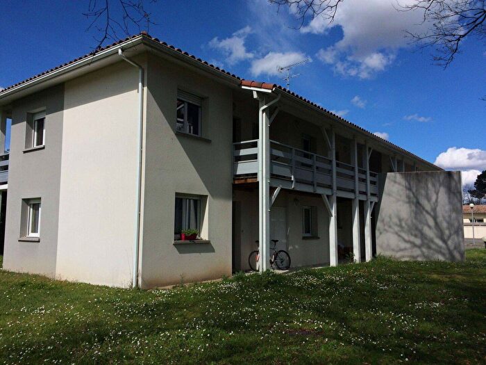 Appartement à louer - Bourg Est, Saint-Paul-lès-Dax - 2 pièces - 1 chambre