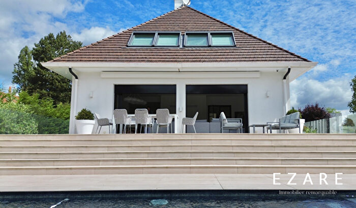 Maison à vendre - Fontaine-lès-Dijon - 12 pièces - 6 chambres