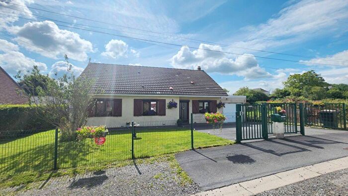 Maison à louer - Sains-du-Nord - 4 pièces - 1 chambre