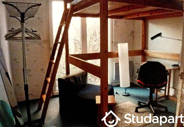 Appartement à louer - Lorient-Saint Brieuc, Rennes - 1 pièce - 4 chambres