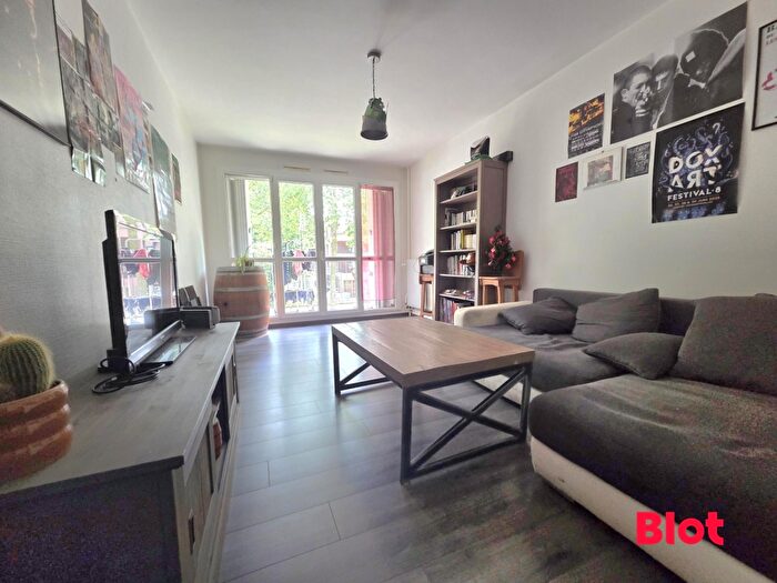 Quartiers Sud-Ouest, Sainte-Thérèse - Appartement 3 pièces à vendre