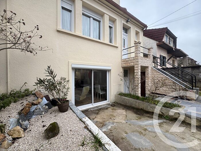 Maison 5 pièces à Ormesson-sur-Marne, à vendre