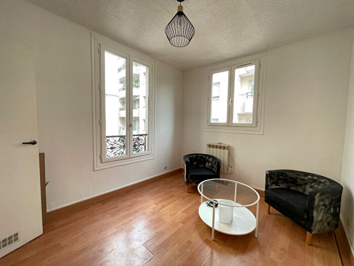 Appartement à vendre - Paris e , Grandes Carrières, Clichy - 2 pièces - 1 chambre