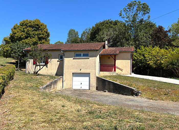 Maison 4 pièces à louer à Montpezat-de-Quercy