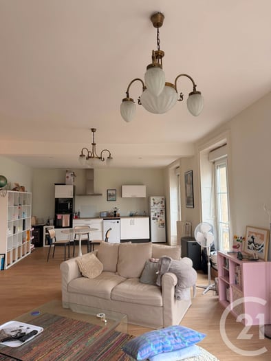 Fougères, Centre-ville, Urbanistes : Appartement 3 pièces à louer
