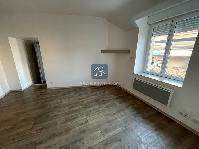 Appartement à louer - Laissac - 2 pièces - 1 chambre