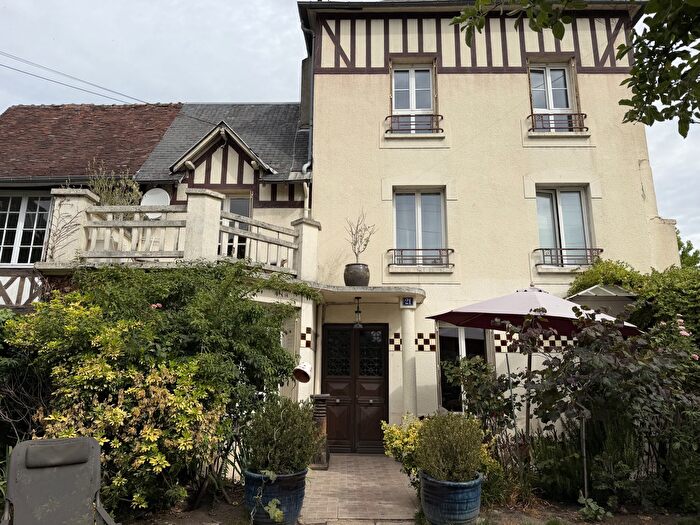 Maison 6 pièces à Bernay, à vendre