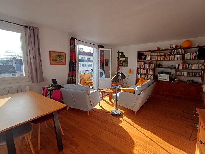 Appartement à vendre - Pau, Centre-ville - 3 pièces - 2 chambres