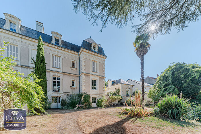 Maison 8 pièces à vendre à Chinon