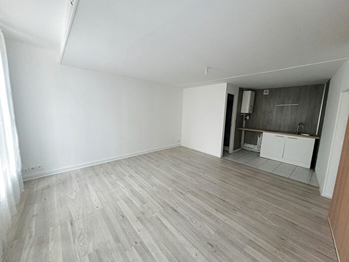 Appartement à louer - Pont-Sainte-Maxence, Boilet - 1 pièce