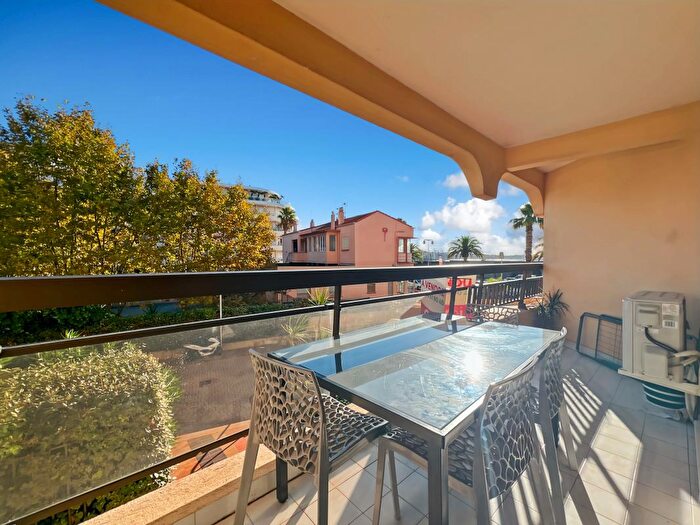 Appartement à vendre - Fréjus, Fréjus Plage - 2 pièces - 1 chambre