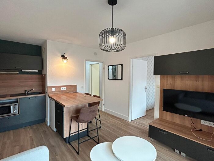 Appartement à louer - Albi, Centre-ville - 2 pièces - 1 chambre