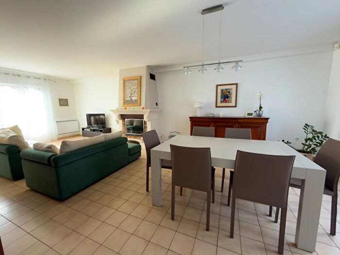 Maison à vendre - Les Pavillons-sous-Bois, Chanzy - 6 pièces - 4 chambres