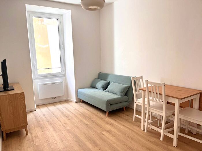 Appartement à louer - Rians - 3 pièces - 2 chambres