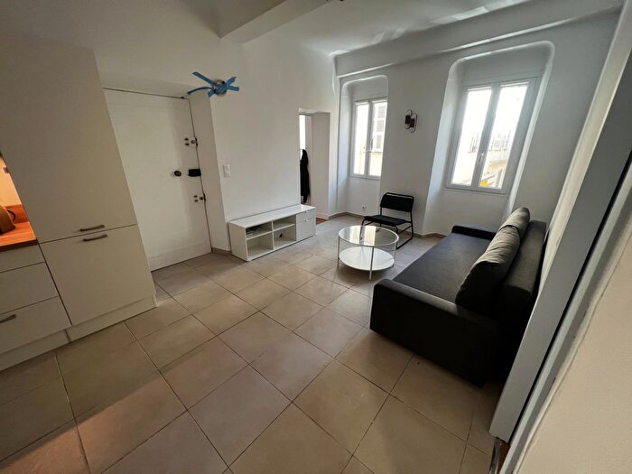 Appartement à louer - Nice, Carré dor - 3 pièces - 2 chambres