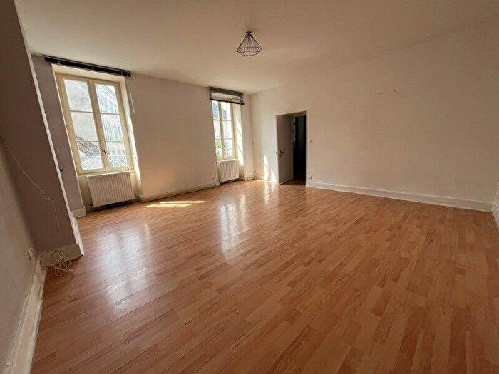 Appartement 3 pièces à Mehun-sur-Yèvre, à louer