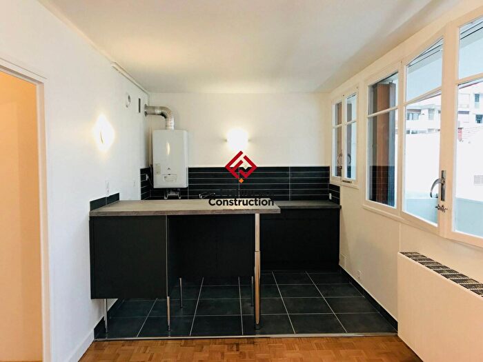 Appartement à louer - Allies-Clos dOr, Grenoble - 1 pièce