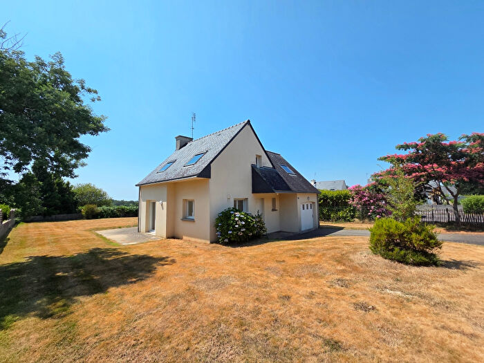 Plonéour-Lanvern - Maison 4 pièces à vendre