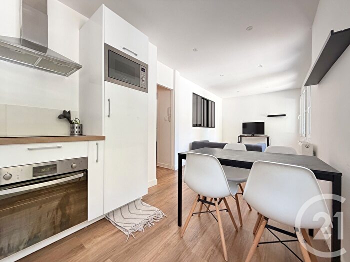 Grenoble, Bajatière : Appartement 2 pièces à louer