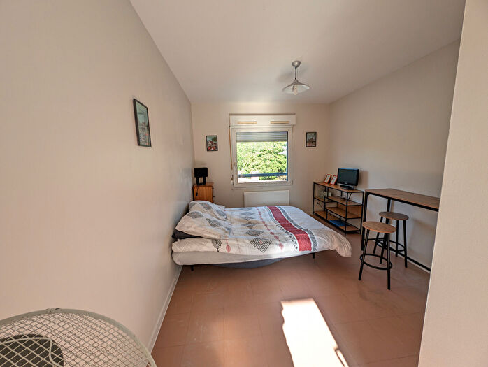 Bourges, Val d'Auron, Hameau de Gionne, Mazières, Pijolins : Appartement 1 pièce à louer