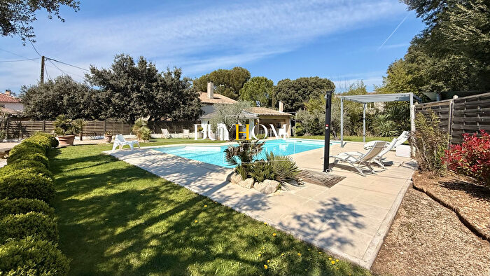 Maison à vendre - Bédarrides - 8 pièces - 6 chambres