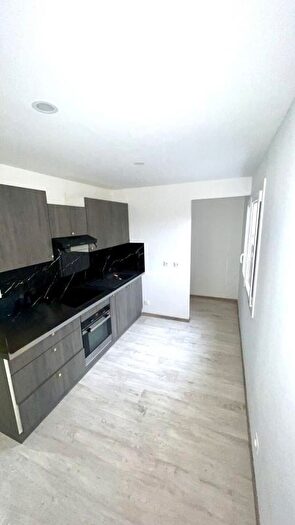 Appartement à vendre - Bellegarde-sur-Valserine - 4 pièces - 3 chambres