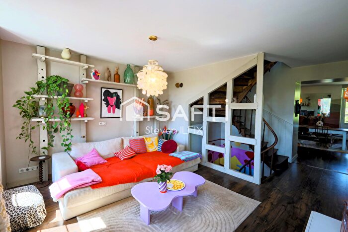 Appartement à vendre - Saint-Palais - 5 pièces - 4 chambres