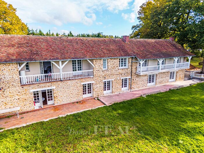 Maison à vendre - Montfort-lAmaury - 8 pièces - 3 chambres