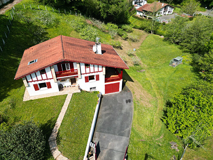 Biriatou : Maison 5 pièces à vendre