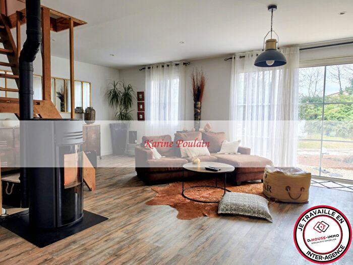 Maison à vendre - Saint-Louis-de-Montferrand - 5 pièces - 3 chambres