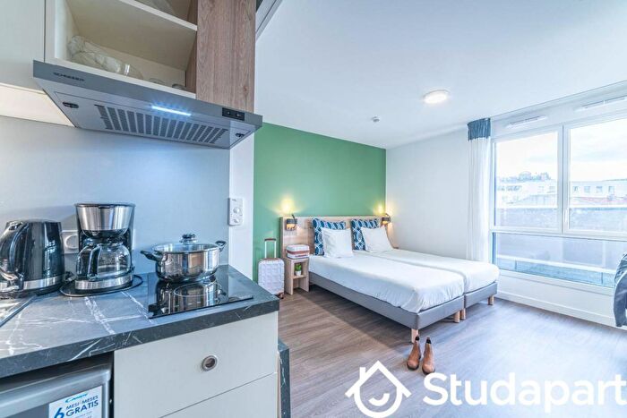 Appartement à louer - Ilot Er Mai, Clermont-Ferrand - 1 pièce