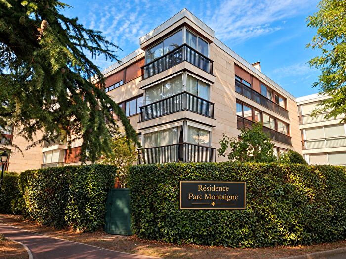 Fontenay-le-Fleury : Appartement 5 pièces à vendre