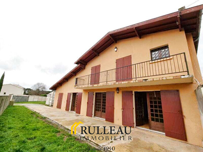 Maison à vendre - Ambarès-et-Lagrave, Centre-ville, Lagrave, Les Erables, Chêne Vert - 5 pièces - 4 chambres